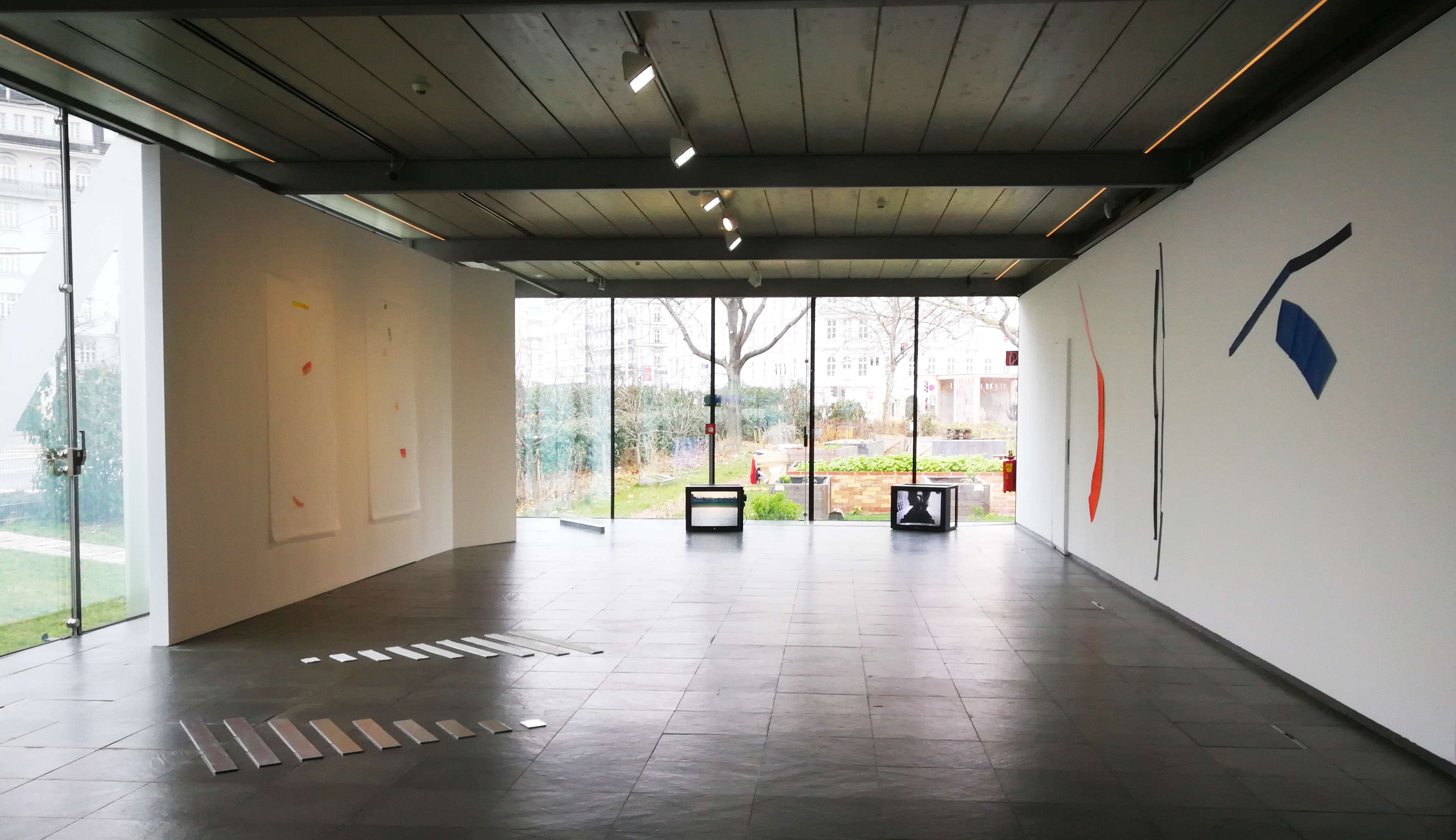 Guy Mees in der Kunsthalle Wien Karlsplatz: Das Wetter ist ruhig, kühl ...