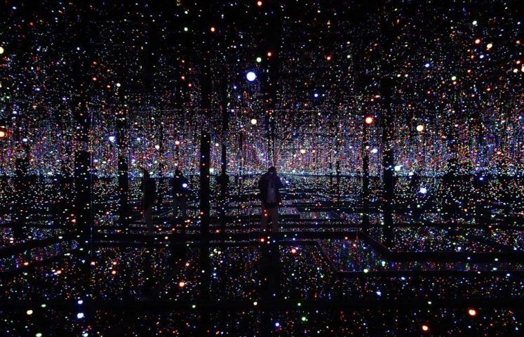 Yayoi Kusama: japanische Künstlerin von Weltforma | ARTinWORDS